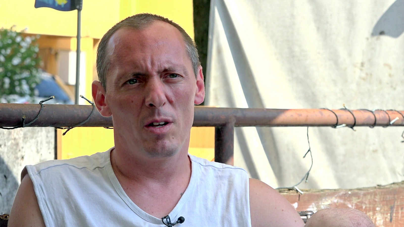 „Hartz und herzlich“: Polizei klingelt Florian aus dem Bett – dann ...